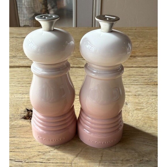 Le Creuset | Kitchen | New Le Creuset Petite Salt And Pepper Mill Set ...